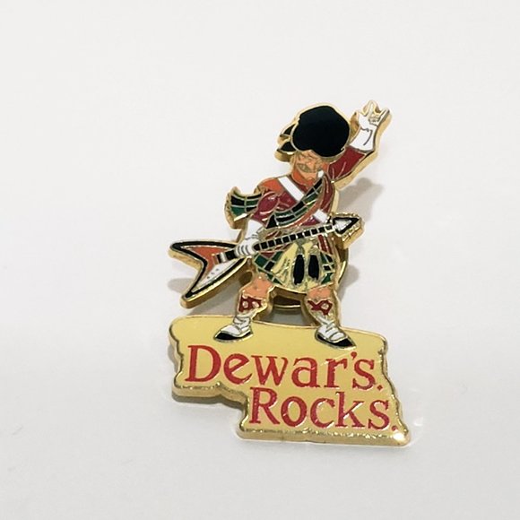 Dewar's | Accessories | Dewars Rocks Scotsman Scotch Lapel Pin Metal ...